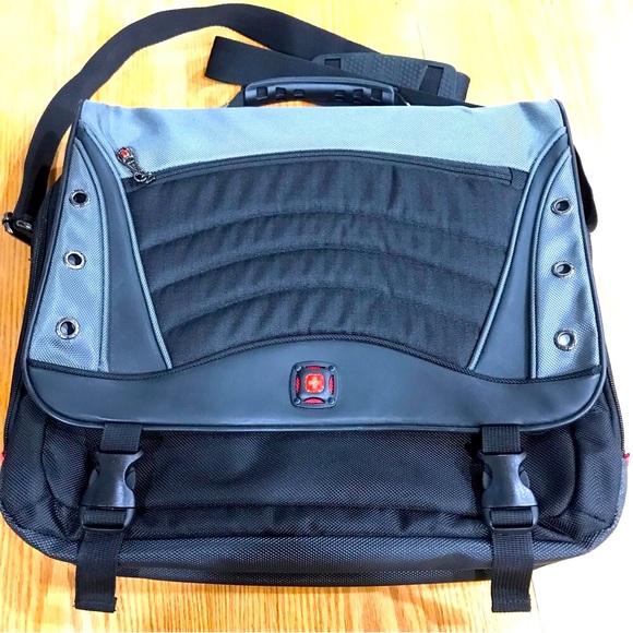 SwissGear | Bags | Swiss Gear Laptop Bag Basically New | Poshmark